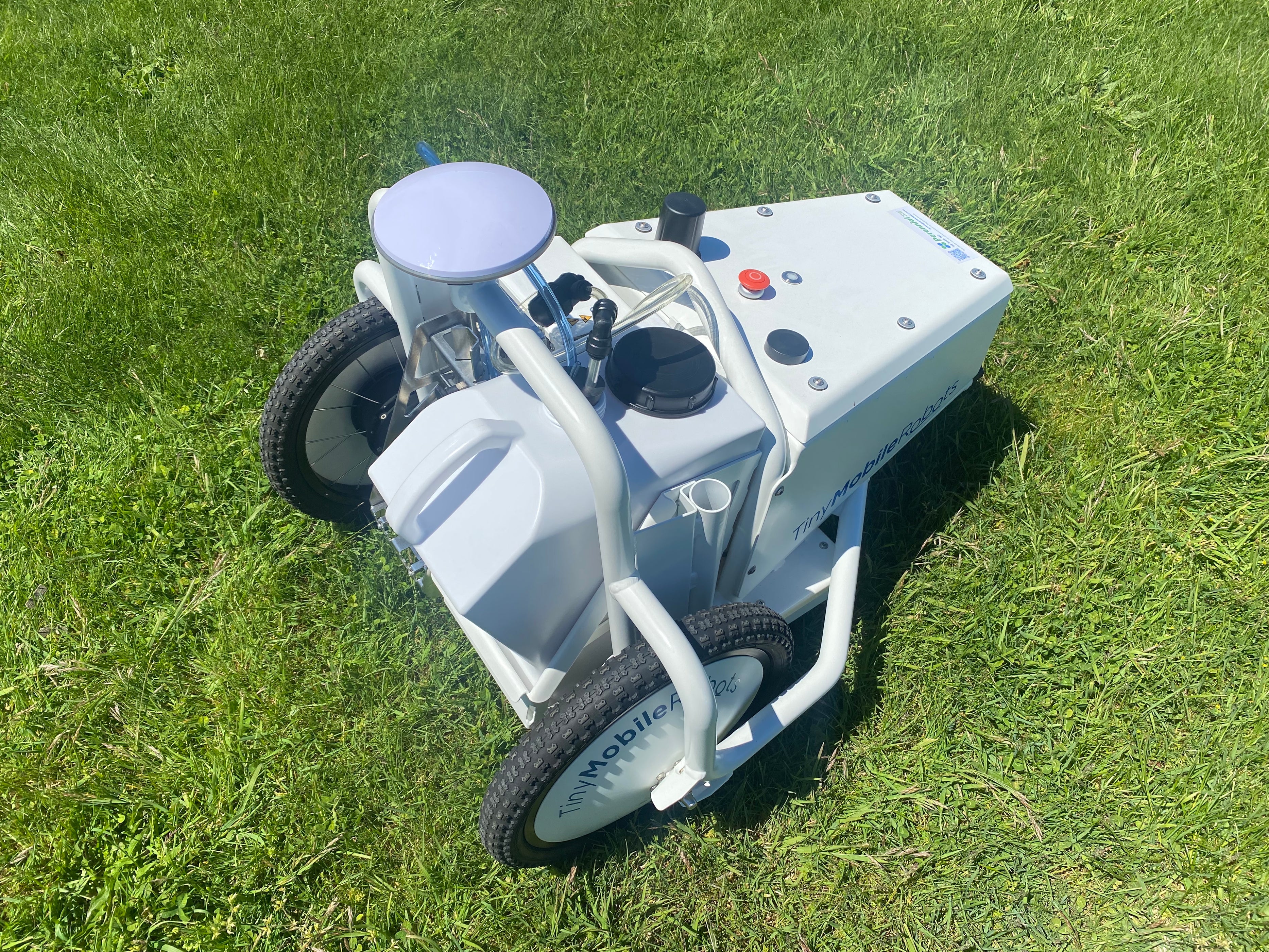 Tiny Mobile Robot PRO X — Perennial Sport & Turf