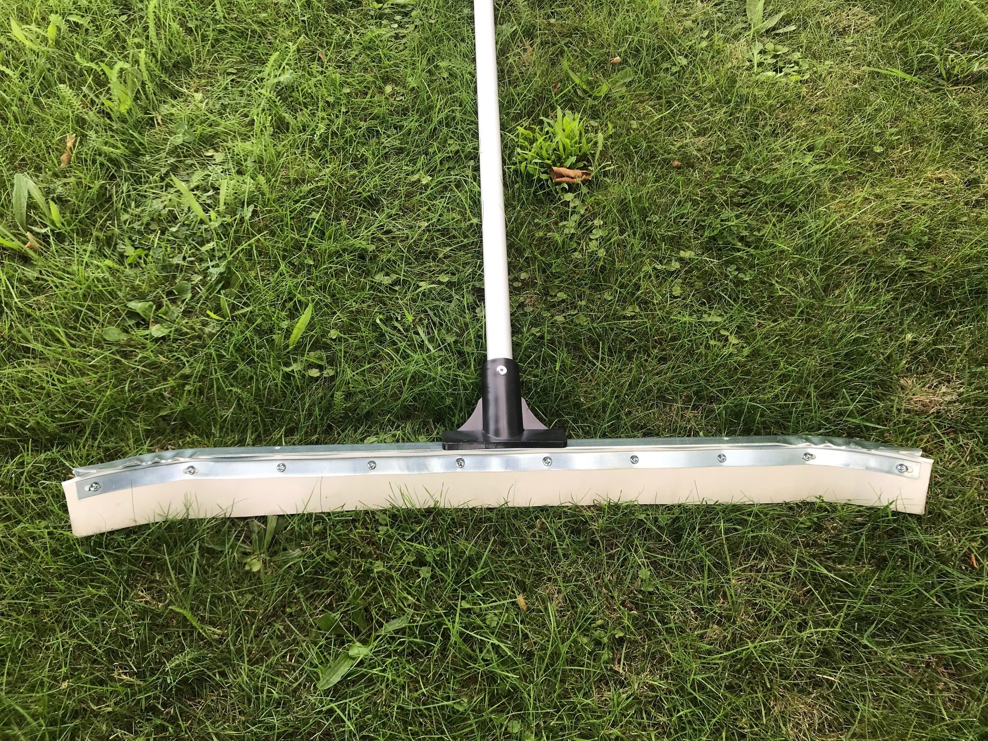 750mm Squeegee - Curved Edge — Perennial Sport & Turf